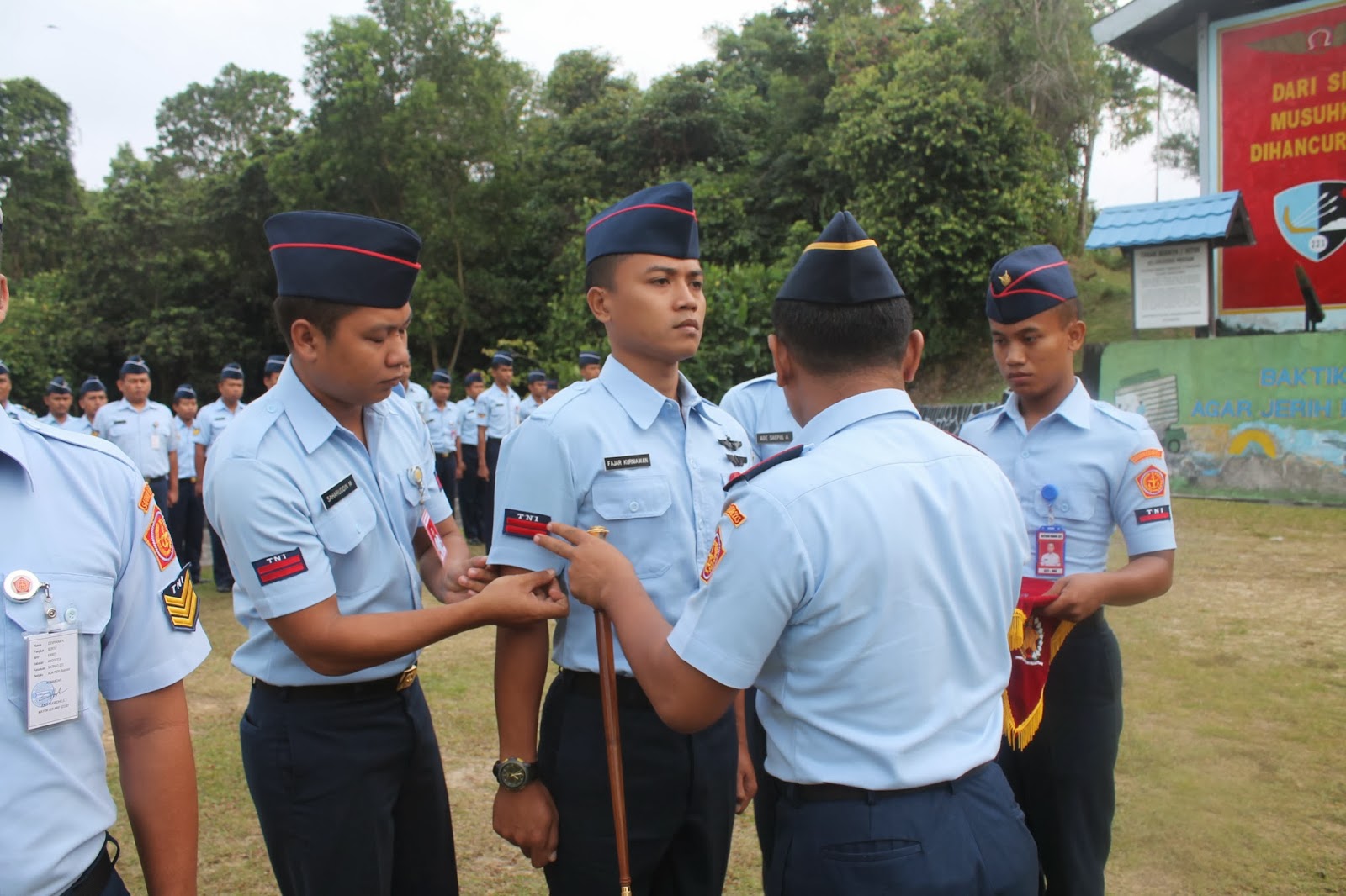 SATUAN RADAR 223 BALIKPAPAN: 6 Prajurit Satrad 223 Balikpapan Naik Pangkat