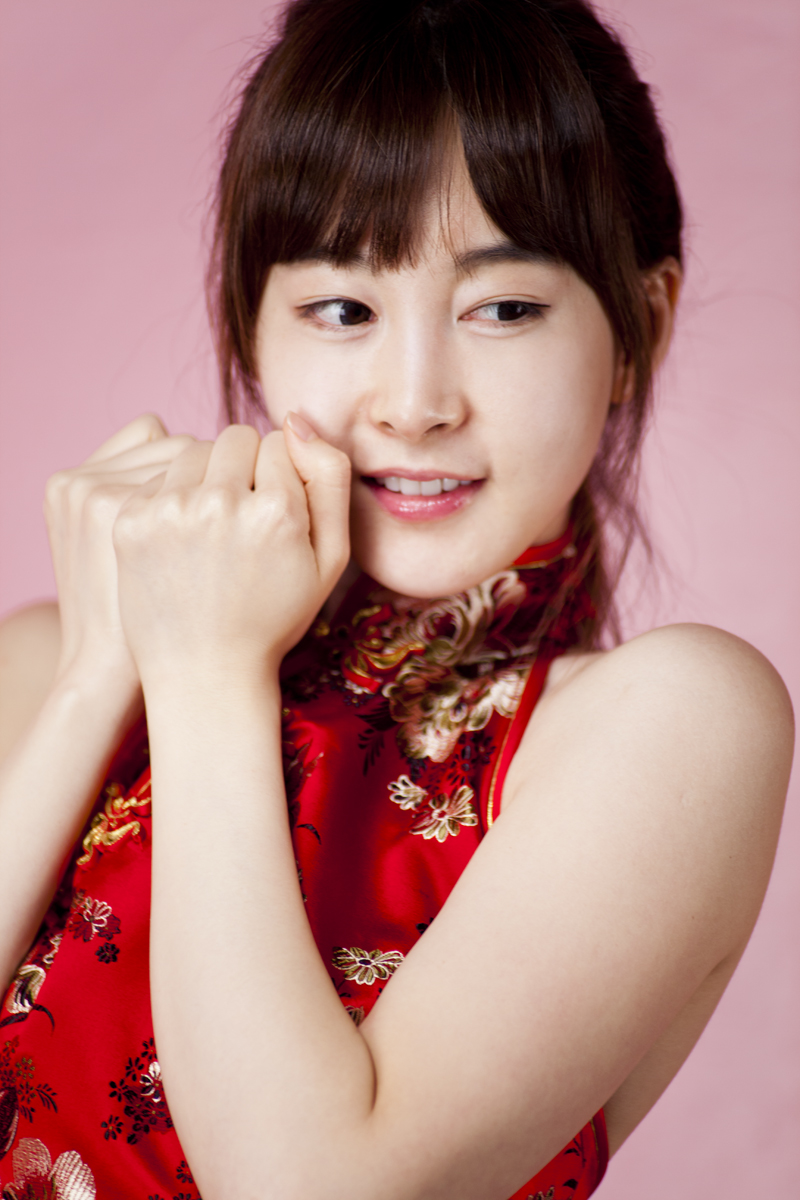 Lee Ga Na in Red Qipao - blog girls