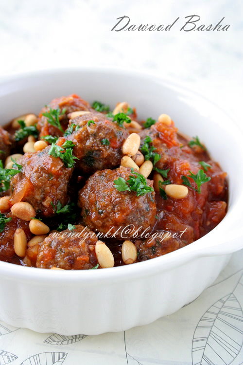 Table for 2.... or more: Dawood Basha @ Lebanese Meatballs - Balls Week #1