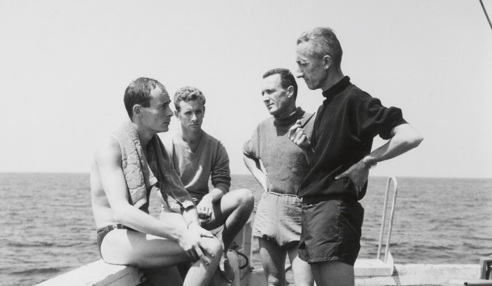 Quinze marins sur le bahut du mort...: Le capitaine de la Calypso ...