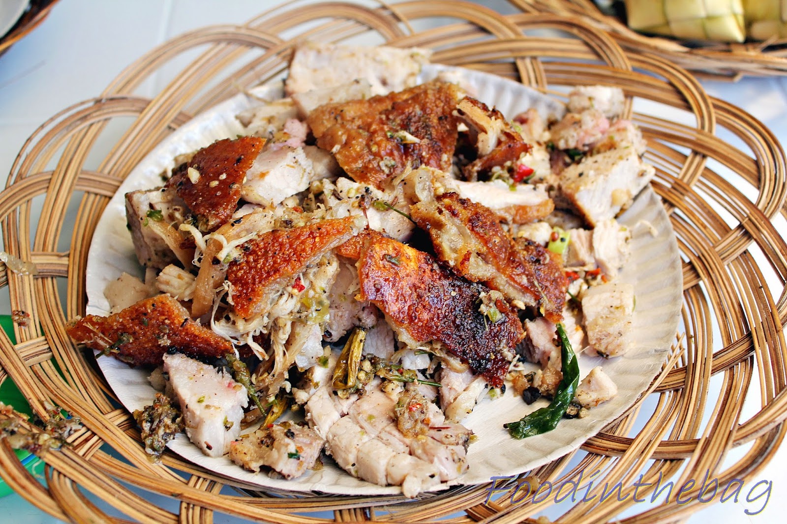 Tatang's Boneless Lechon in CEBU! | Food In The Bag