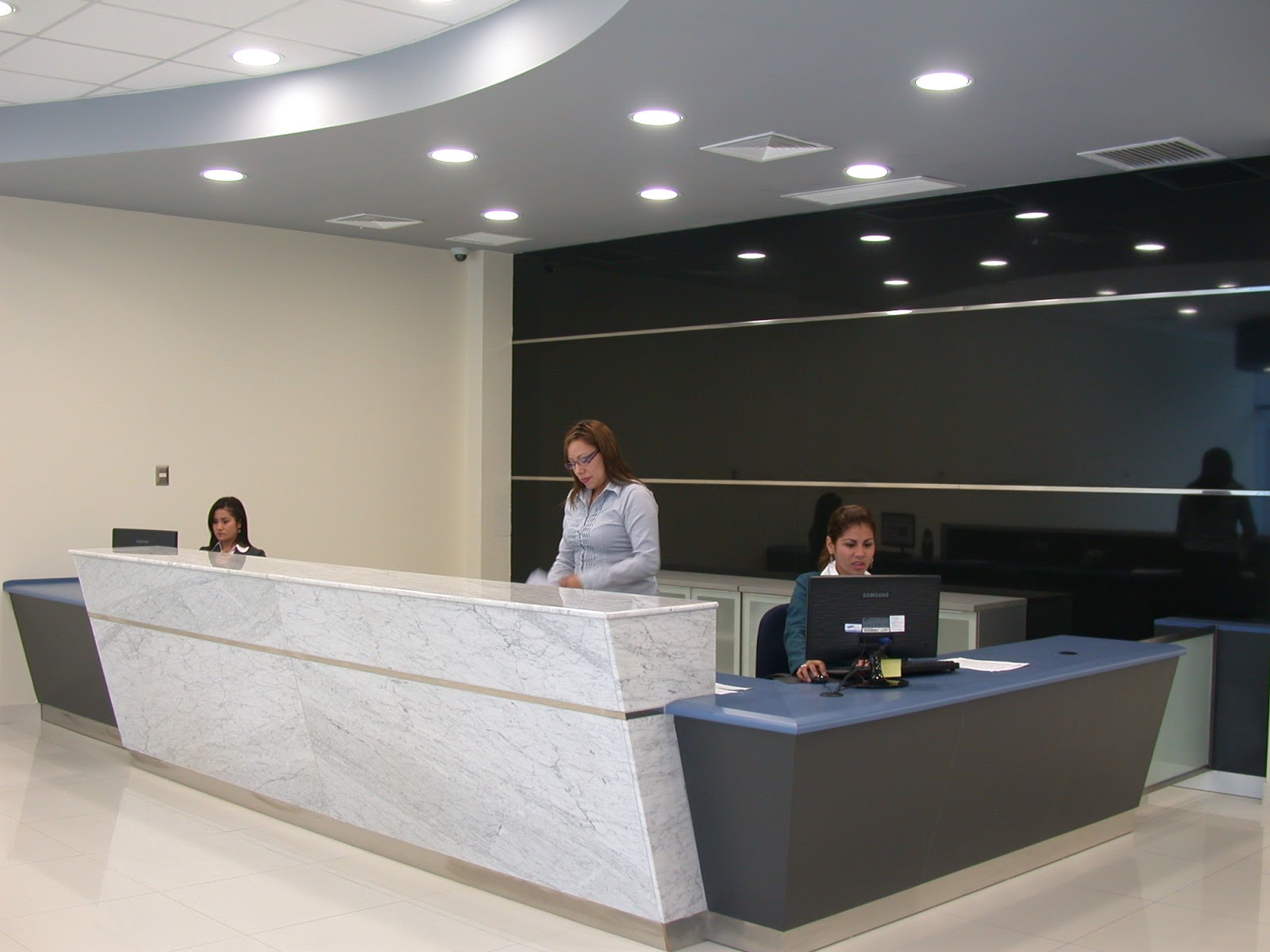 Mobiliario Corporativo: Recepciones