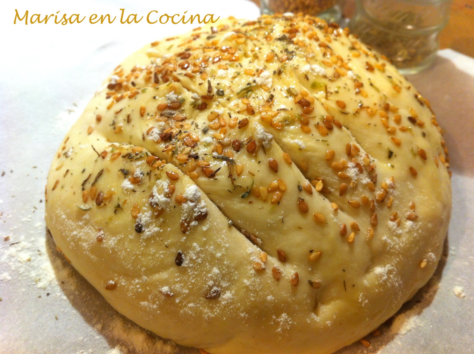 Pan Crujiente de Ajonjolí y Hierbas Provenzales