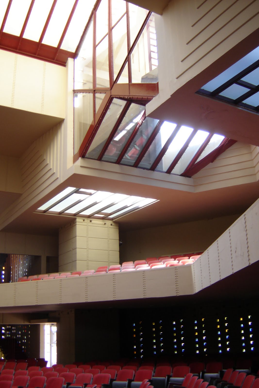 Places To Go, Buildings To See: Annie Pfeiffer Chapel Interior ...