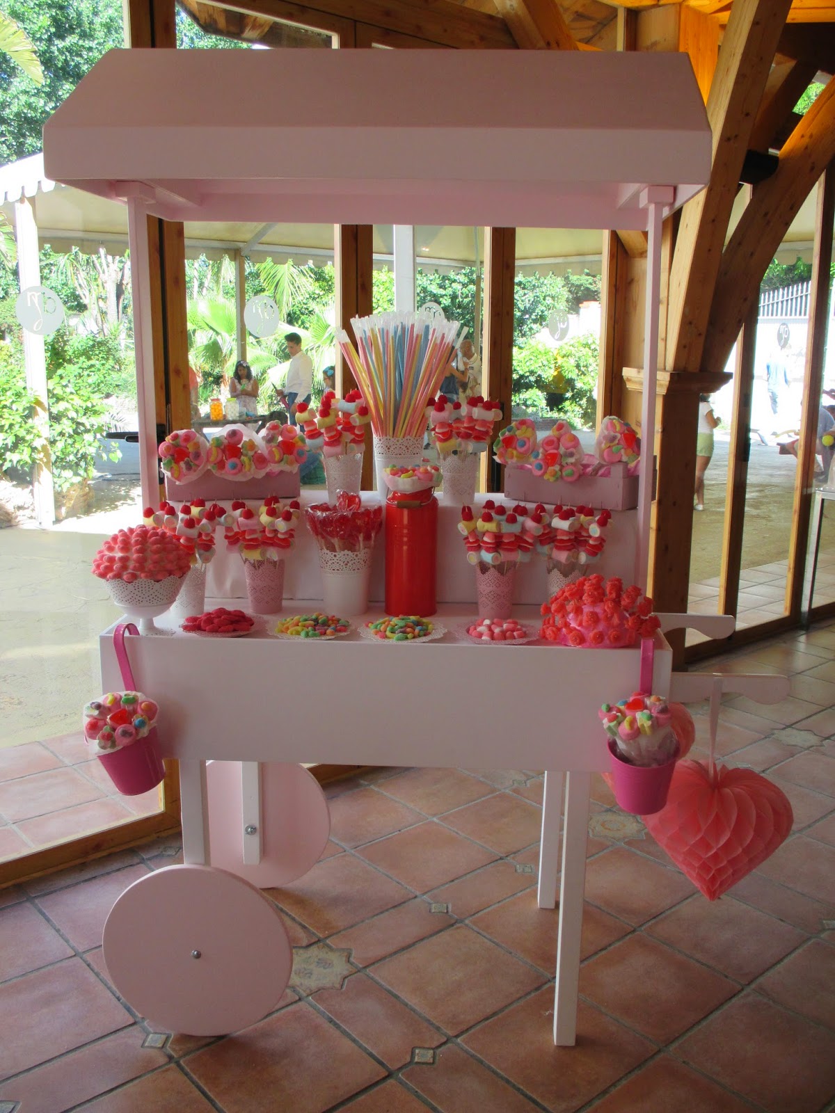 DJ FUENTES DE CHOCOLATE CHUCHES: CARRITO DE CHUCHES - Comunión de Blanca