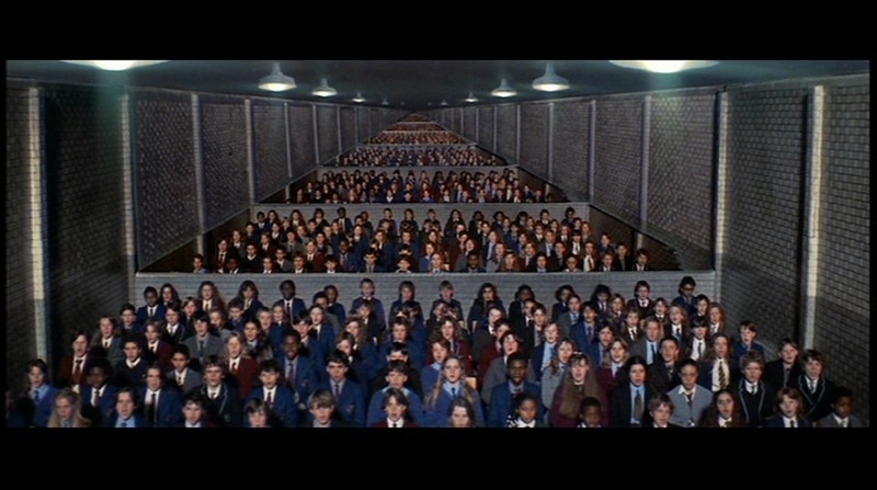 CANCION: " Otro ladrillo en la pared"Su historia.