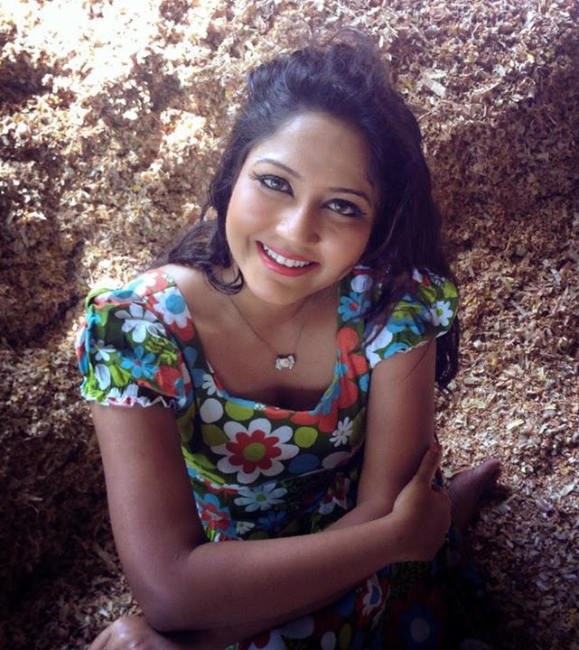 Sri Lankan Sexy Girls | Sri Lankan Hot Kello: September 2014