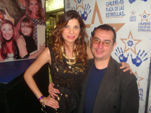 ESPECTACULARIO: JOLLIE MERCANTI Y CHELA RIVAS EN EL MISTER MEXICO