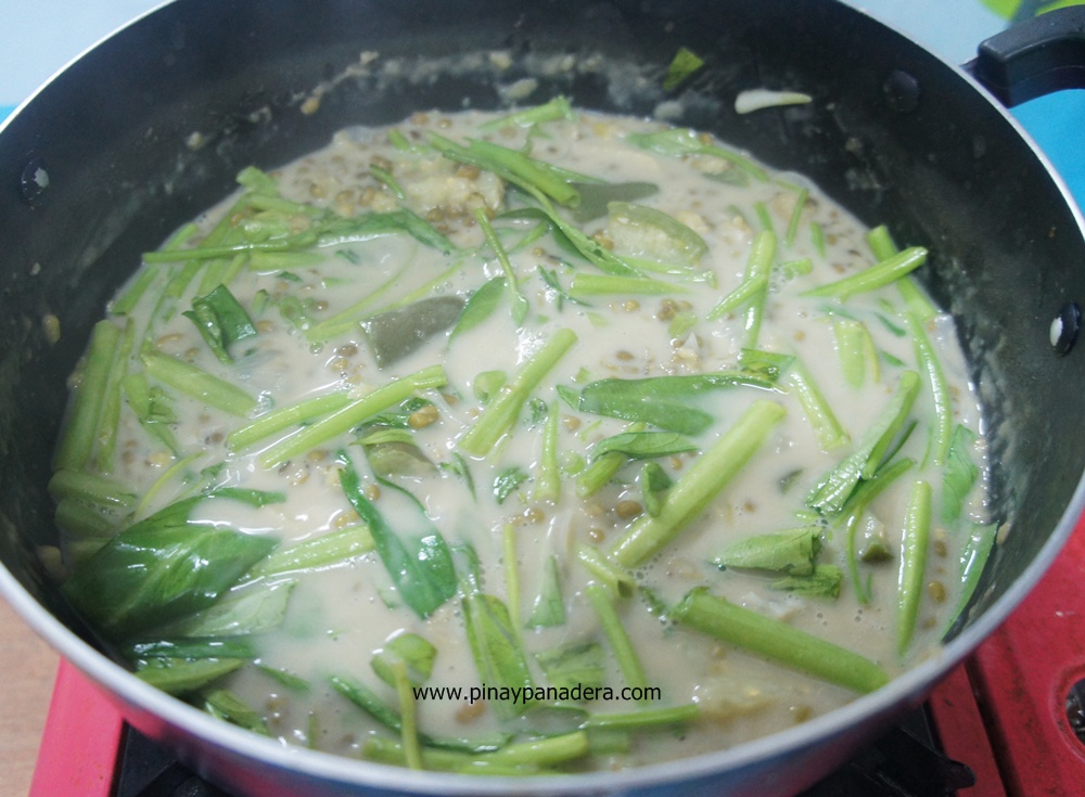 Pinay Panadera's Culinary Adventures: Ginataang Mongo (Mung Beans in ...