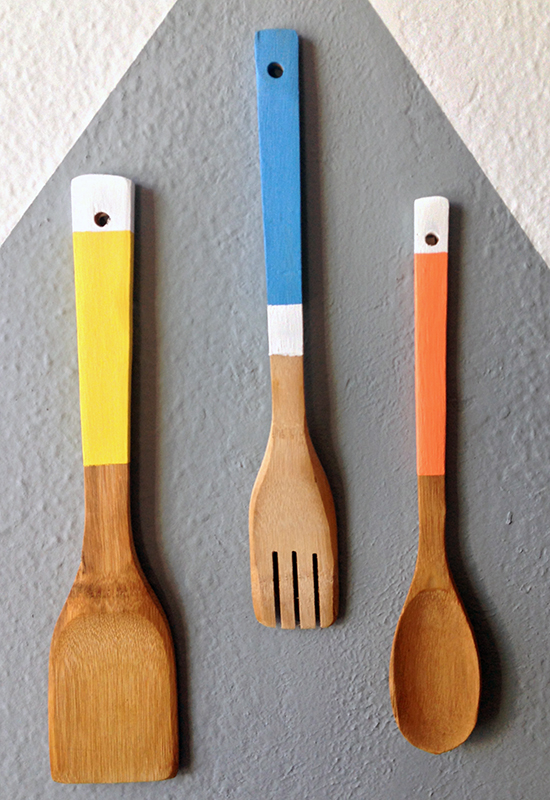 Colorindo a colher de pau | A casa eh sua - Decoração sem pesar o bolso