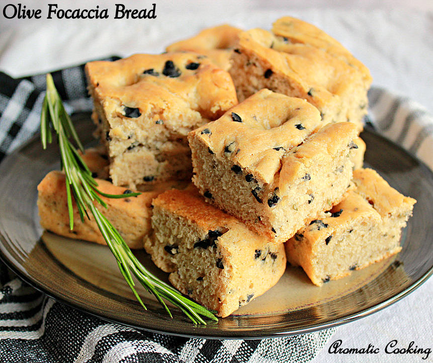 Aromatic Cooking: Olive Focaccia Bread