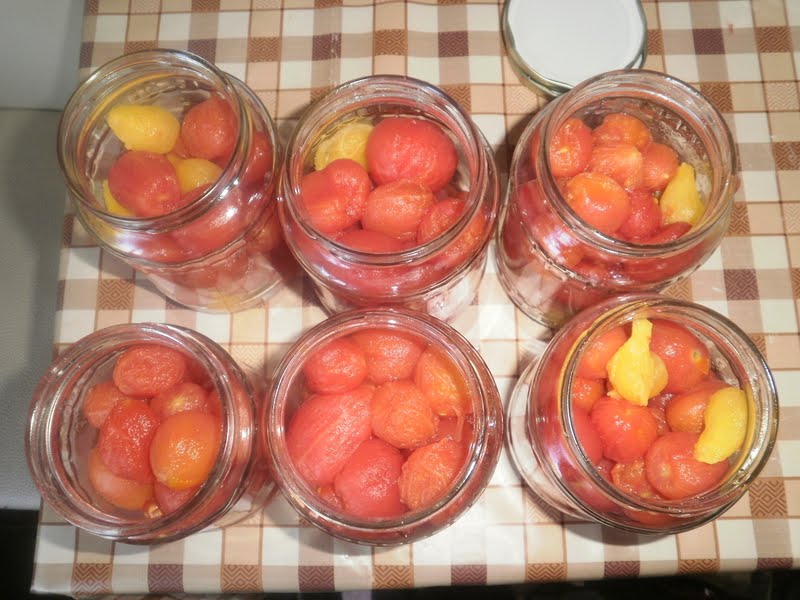 Myra's kitchen: Rosii cherry in bulion