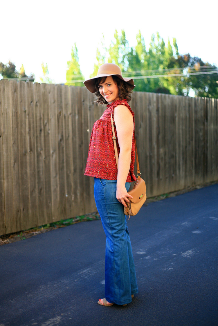 Trend & DIY: high neck tiny ruffle tops (with tutorial) / Create / Enjoy