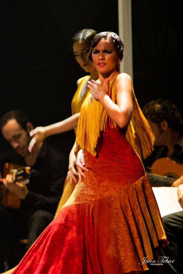 BAILAORA MARIA ELENA LORENTE CORVI