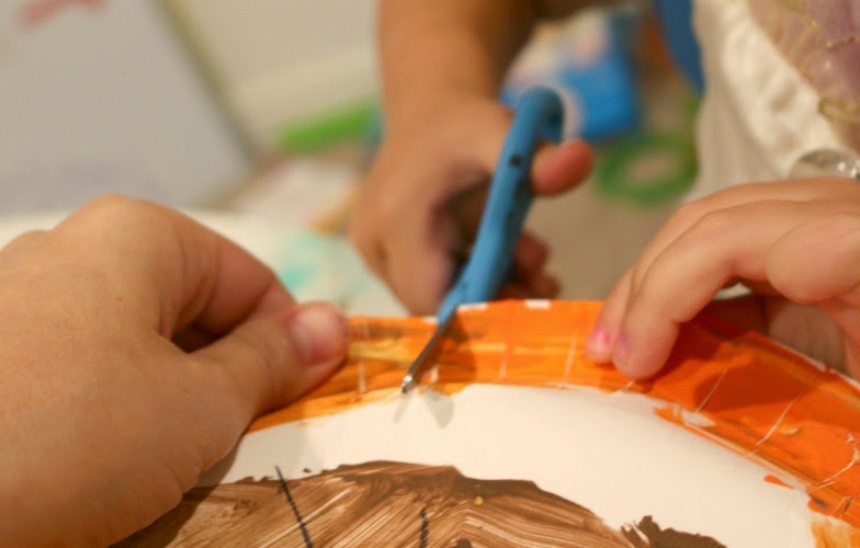 Paper Plate Lion's Mane Scissor Skills Craftivity | School Time Snippets