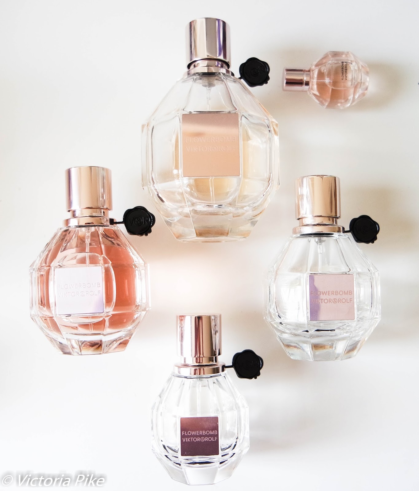 Rambles from my makeup box.: Viktor & Rolf - Flowerbomb.