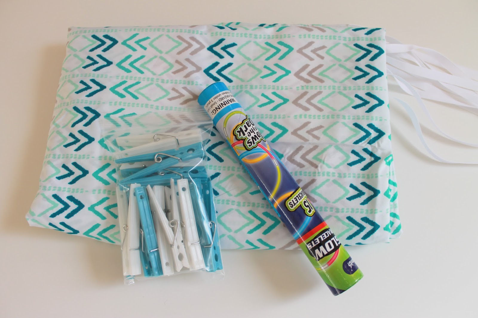 Serving Pink Lemonade: Deluxe Fort Kit