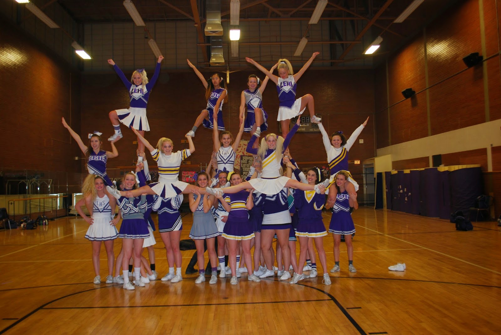 LEHI HIGH SCHOOL CHEER: 2014-2015 CHEER TEAM PHOTOS