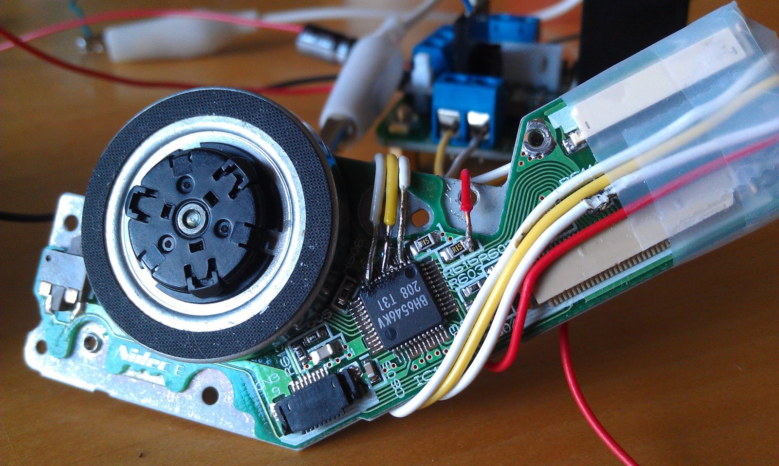 Electronics: Mini CD drive tray mini-project