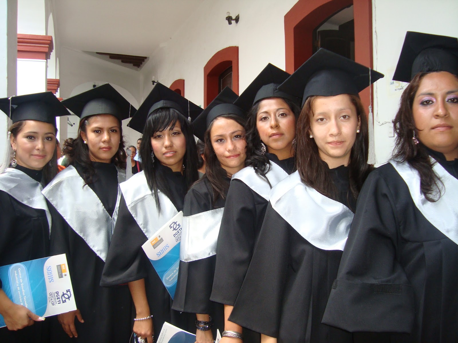 Universidad Humani Mundial: FELICITACION ESPECIAL