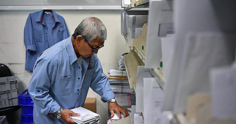 If Only Singaporeans Stopped to Think: Day in the life of a postman ...