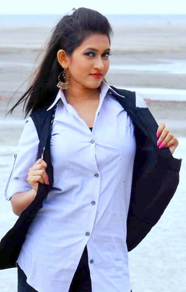 Naznin Akter Happy Bio & Latest Pics | Life in Bangladesh