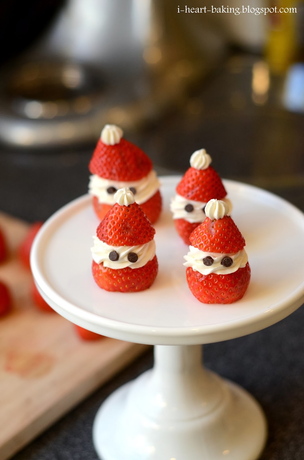 i heart baking!: strawberry santas
