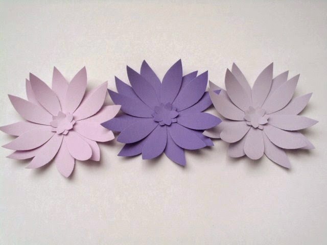 Handmade Paper-Heaven: Paper flowers - Flori mari din carton colorat