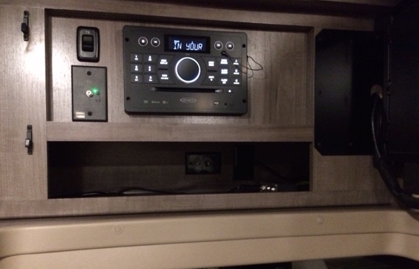 The conFUSEd RVer: Jensen Stereo