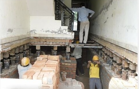 Civil Engineering: House Lifting