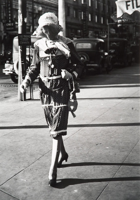 OLTRE IL MURO: ARTE e FOTOGRAFIA: JOHN GUTMANN | PHOTOGRAPHER