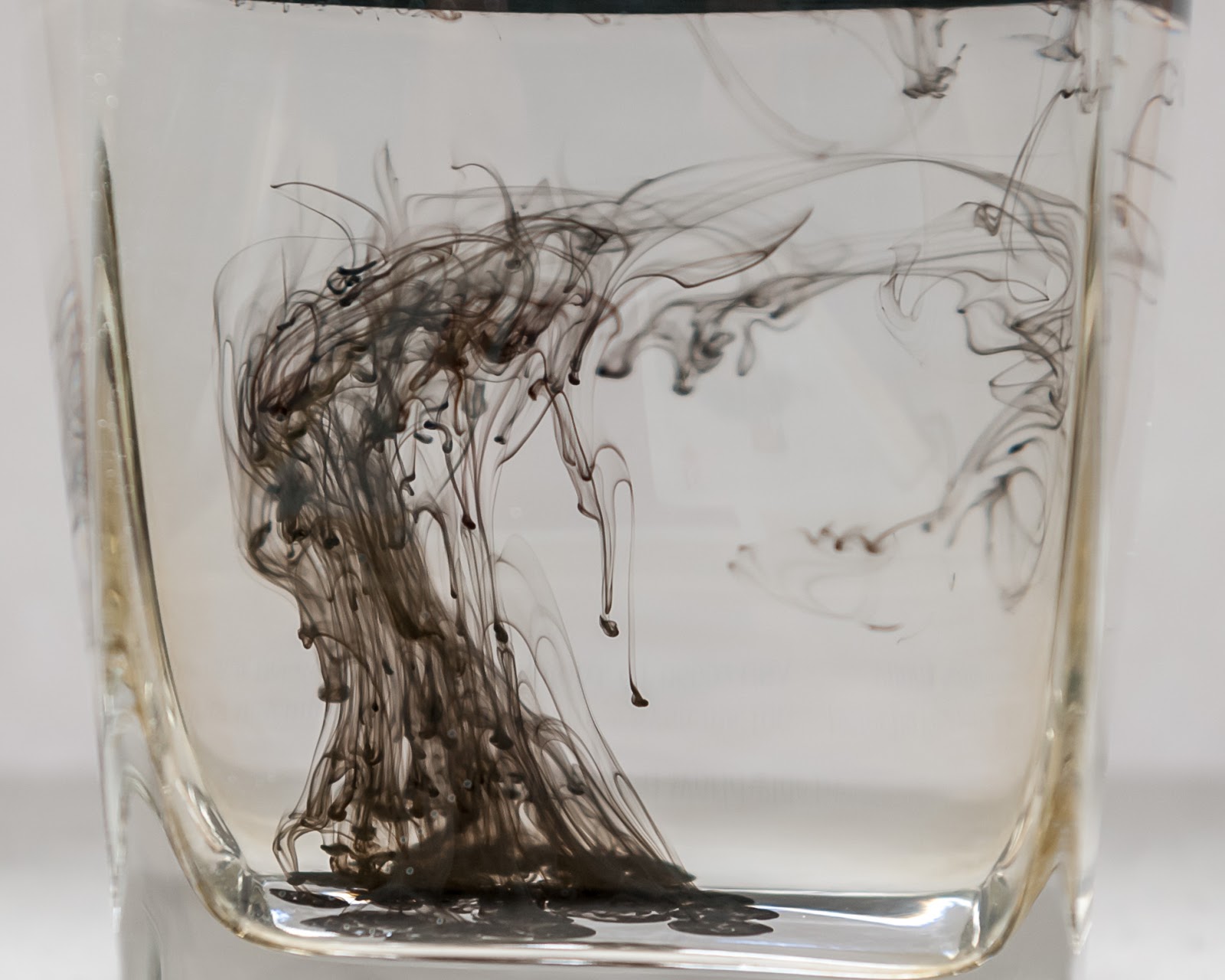 NEW SAVANNA: Variations, A couple of drops of ink diffusing through water