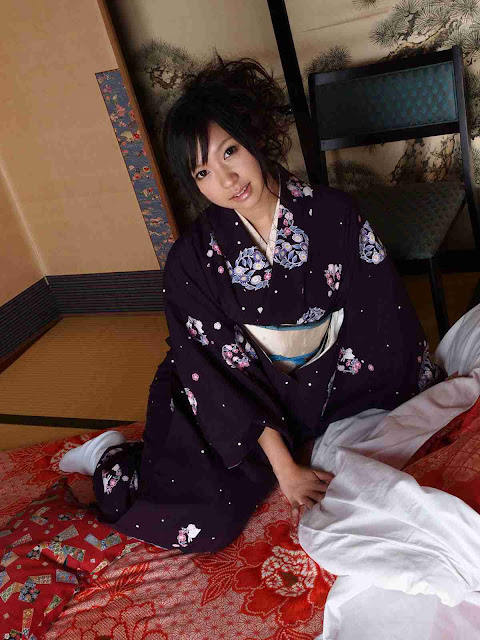 Purple Kimono Photo Set By Ogura Nana Tải Miễn Phí Cho Di Động