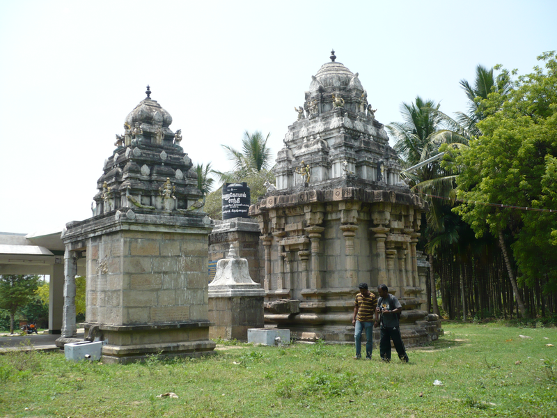 R. Prabhu's Notes: The Lost Heritage - Muttam