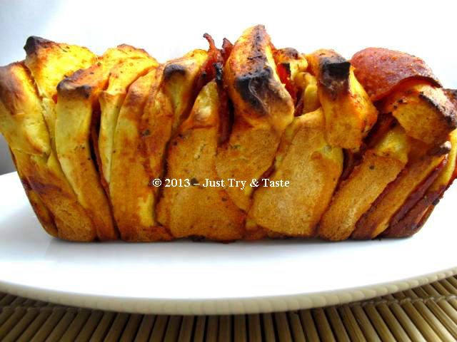 Obsesi Roti 31: Roti Lapis Pizza Pepperoni | Just Try & Taste