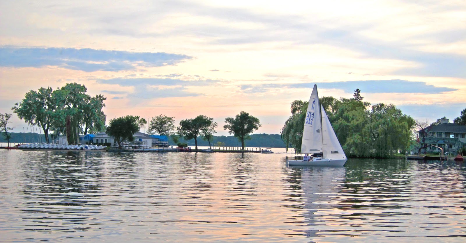 Minnetonkascenes: Deephaven Beach 6-4-15