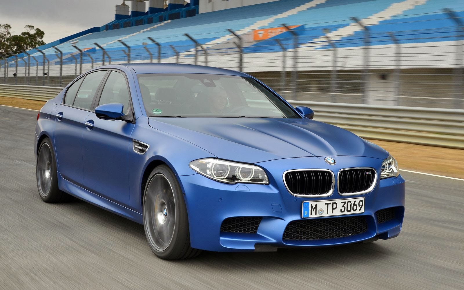 BMW M5 2014 Wallpapers - Amazing Picture Collection