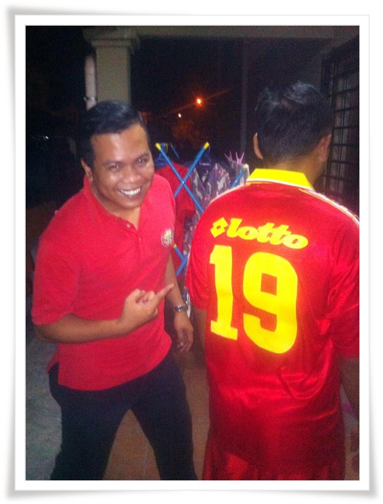 .chedinsphere.: Azman Adnan, Jersi 1996 Selangor dan kemeja-T Syria.
