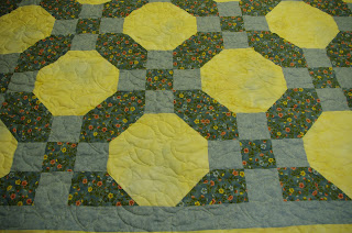 Gwenda Quilts: Natalie's Snowball Nine Patch