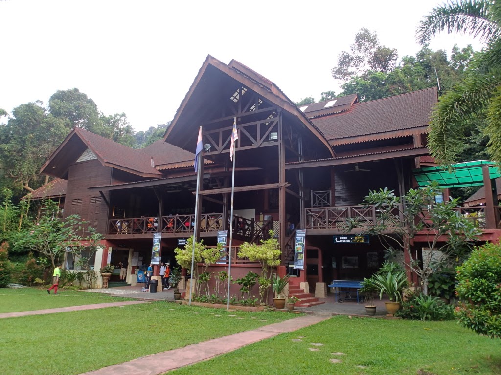 . 6 famous foods & places in Tangkak