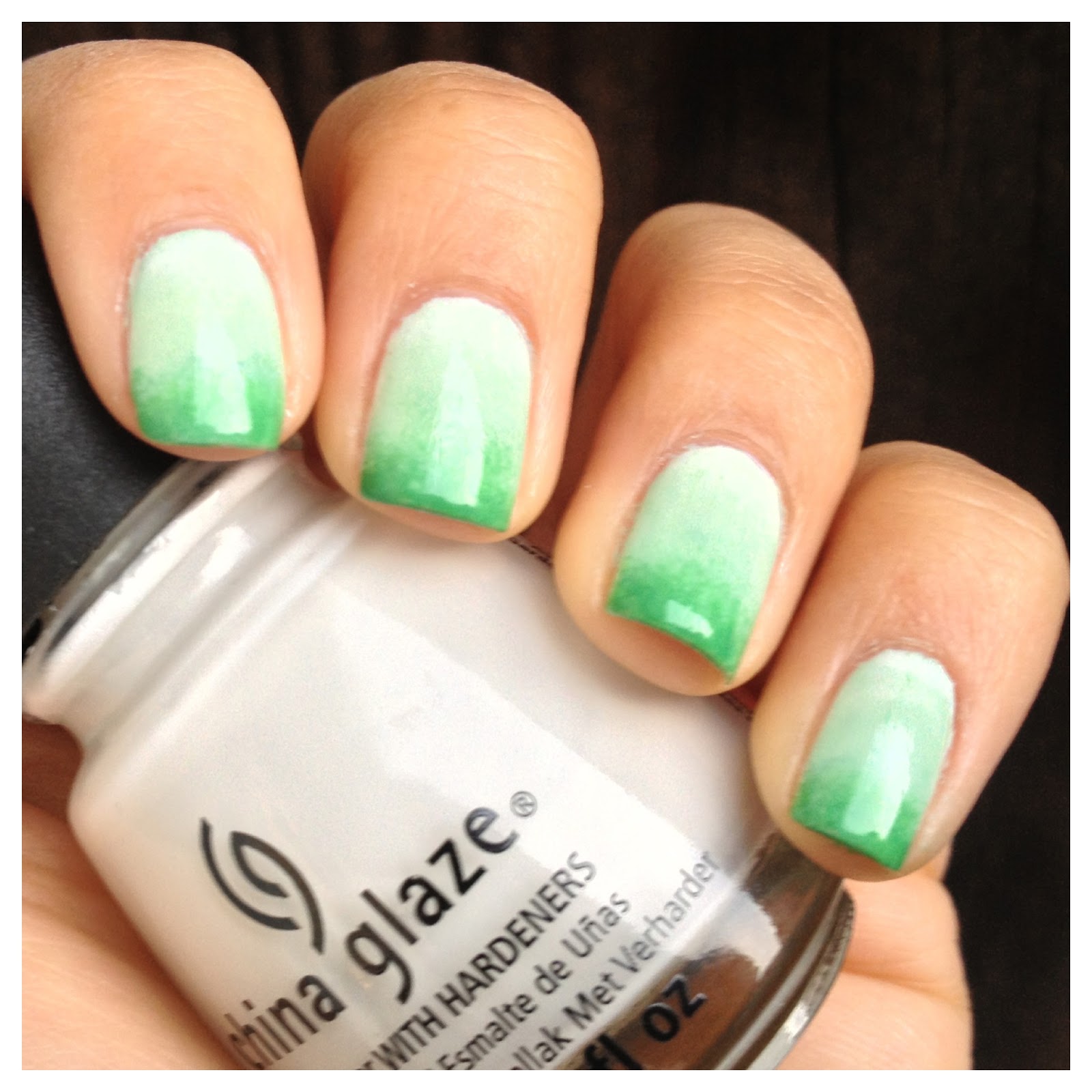 What I Blog About When I Blog About Books: NOTD: Green Gradient Nails ...