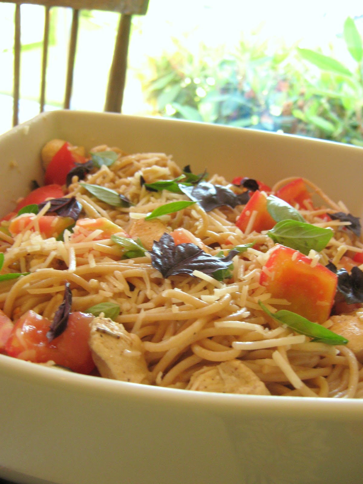 Rindy Mae: Summer Spaghetti & Cheesy Garlic Sticks