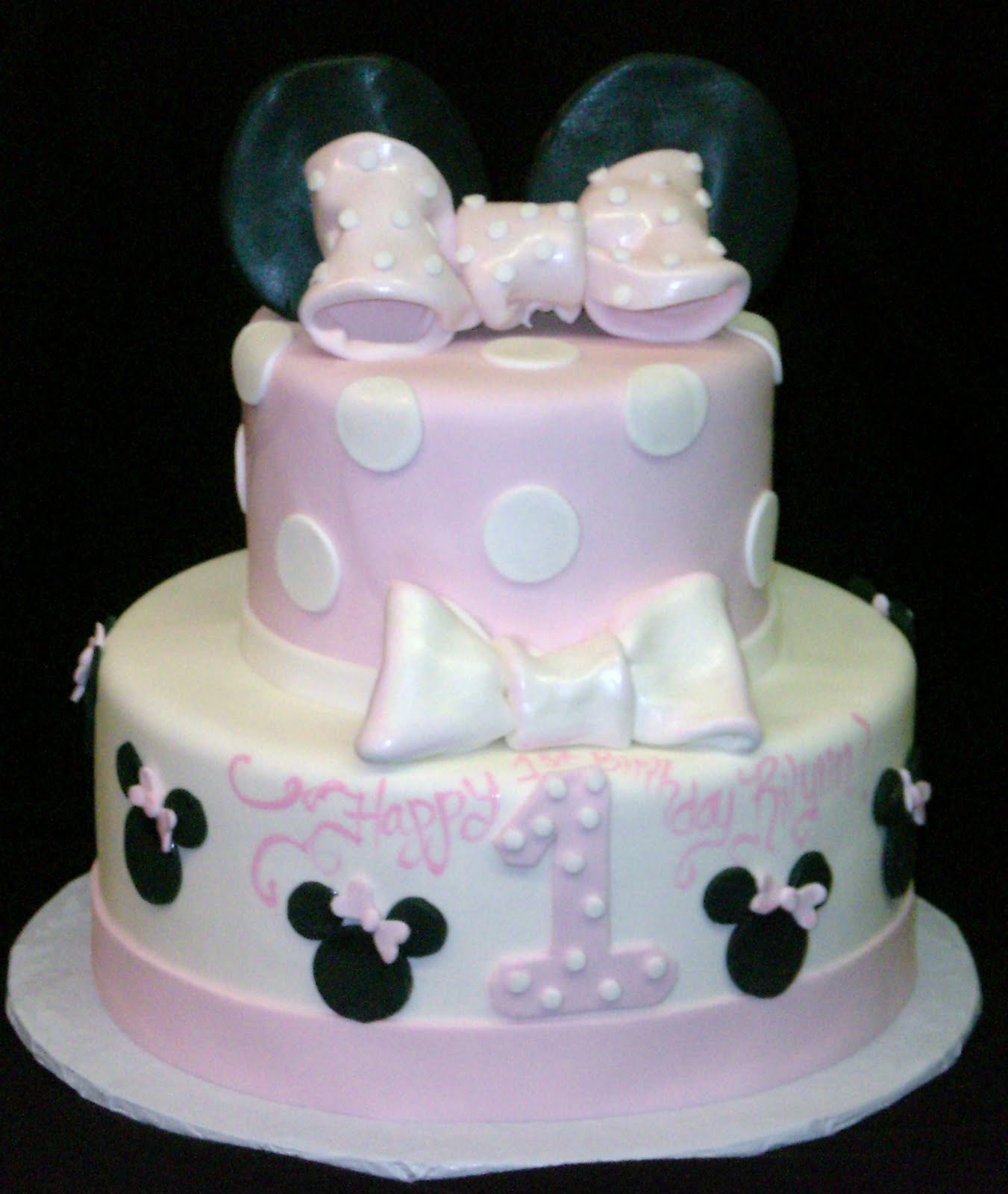 The Crimson Cake Blog: Baby Pink Minnie Mouse Cake with Smash