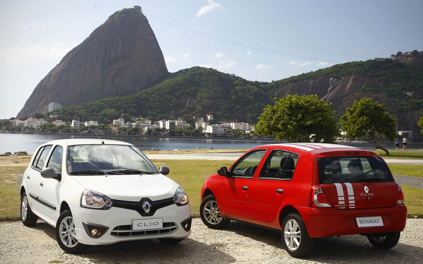 Renault Clio 2013 - preços, fotos e especificações