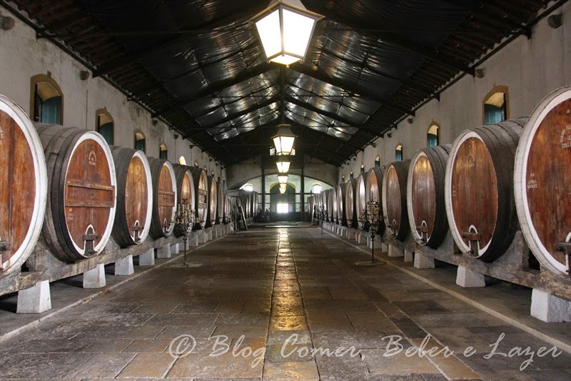 Comer, Beber e Lazer: Adega Regional de Colares | Vinho e História