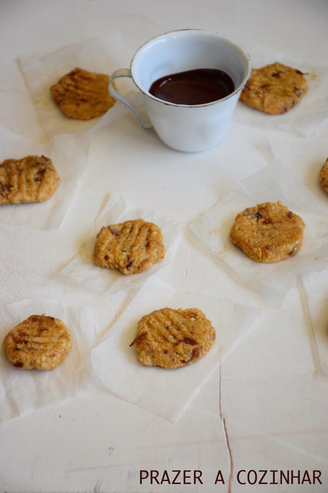PRAZER A COZINHAR: Bolachas cruas de caju
