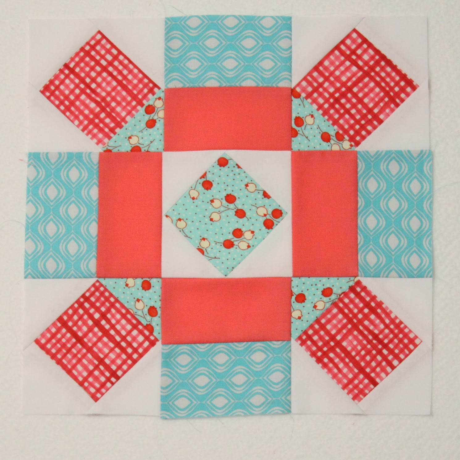 Emerald Coast Modern Quilt Guild: April 2014 Block Lottery - Rock Candy
