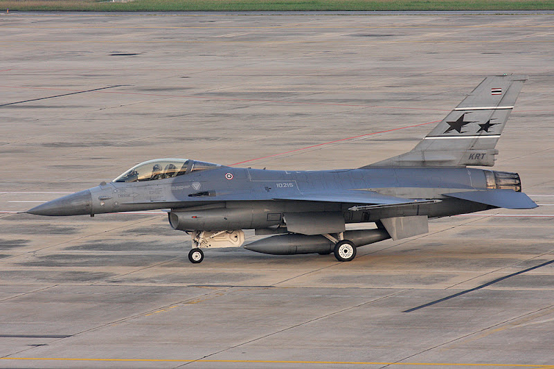 THAIDEFENSE-NEWS: Photo Gallery: RTAF F-16A/B