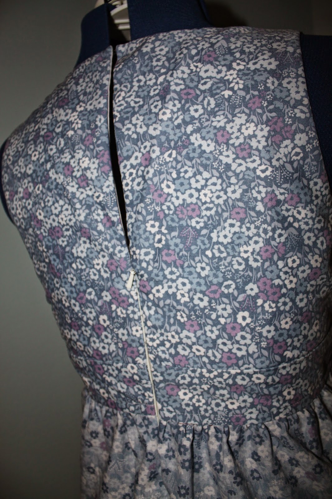 Little Sewing Corner: Simplicity 2638 Maxi Dress