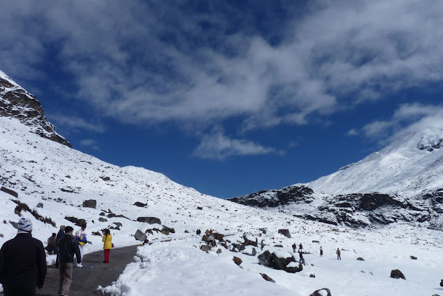 Places To See Arround Yumthung Valley, Sikkim | Delightful Destinations